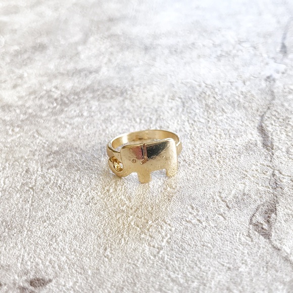 LS & Co. | Jewelry | Gold Elephant Knuckle Ring | Poshmark